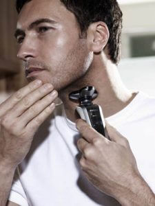 Electric Shavers vs Razors: How to Choose? Guide by Mister Shaver